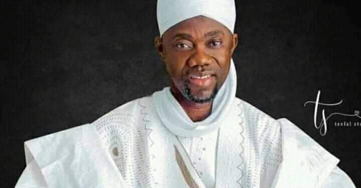 Emir of Ilorin turbans Sheikh Onikijipa as 4th Grand Mufti of llorin ...