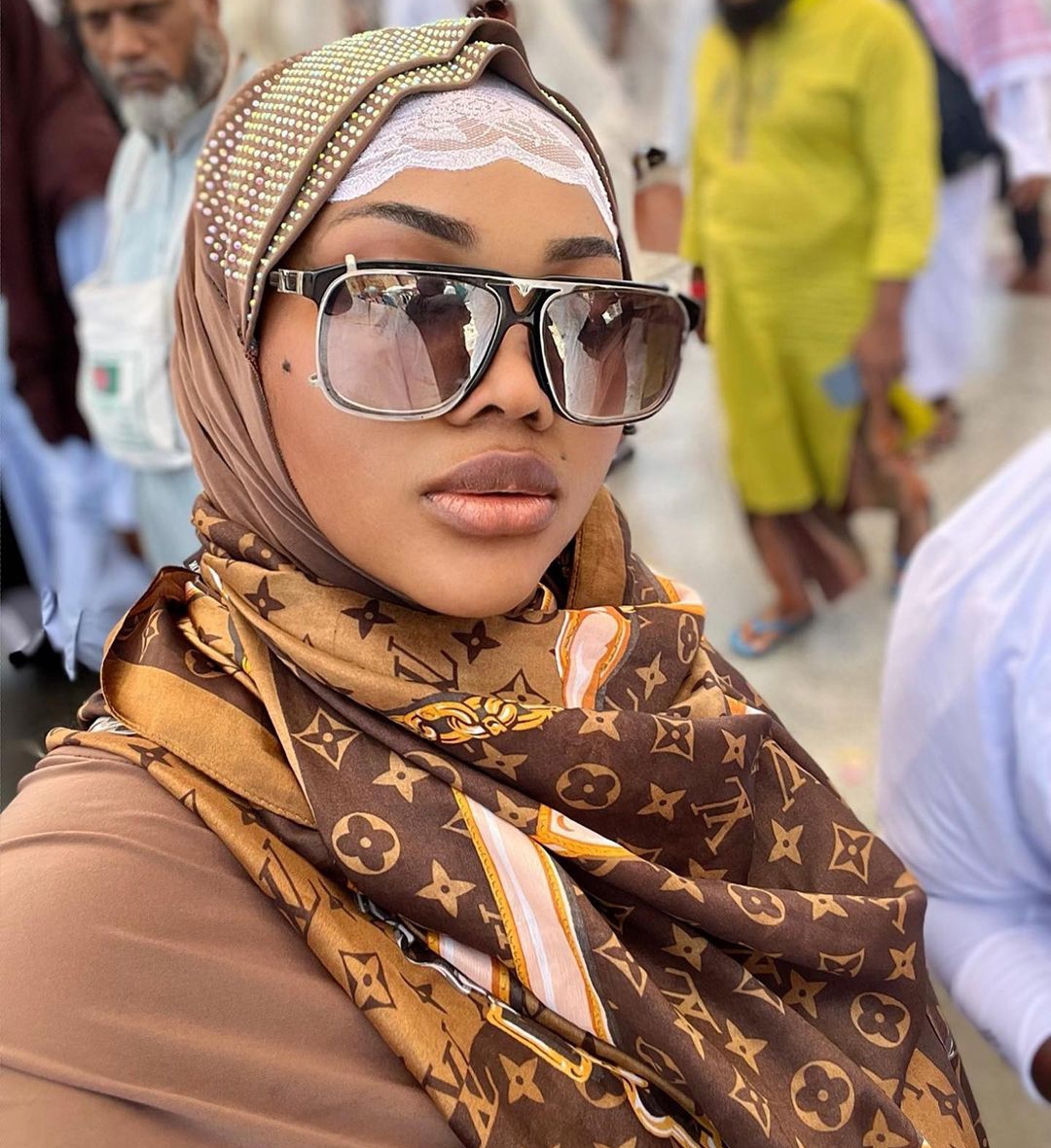Mercy Aigbe, hubby in holy land for Hajj 2023 – Muslim News Nigeria